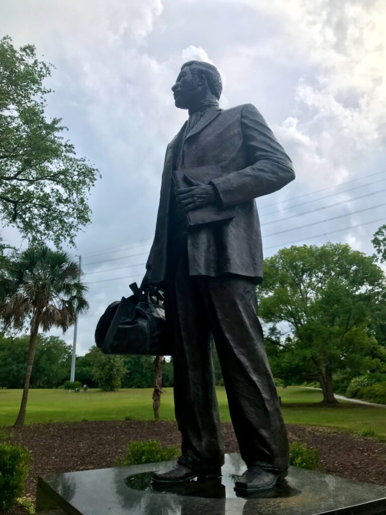 Fear and Loathing in South Carolina - Contra Mundum